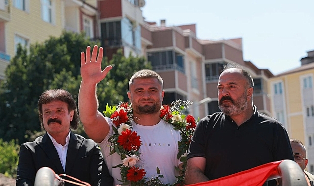 Tokatlı Başpehlivan Serhat Elvan Memleketinde Coşkuyla Karşılandı ...